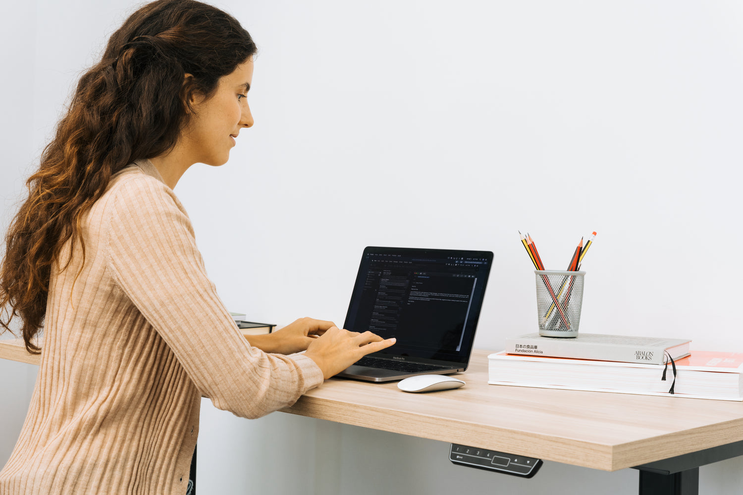 Ergonomía en el escritorio: 5 tips para trabajar mejor – Eleva